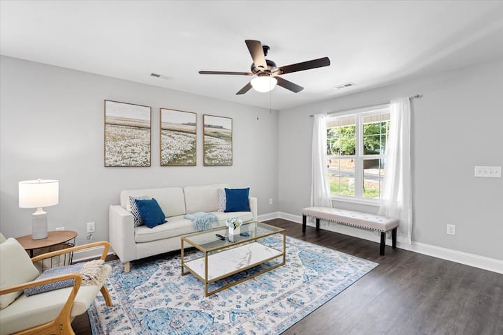 Gorgeous New Build In Concord - Concord, NC