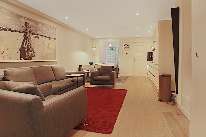 Great Downtown Aprtmnt W/ Yard! - Amsterdam