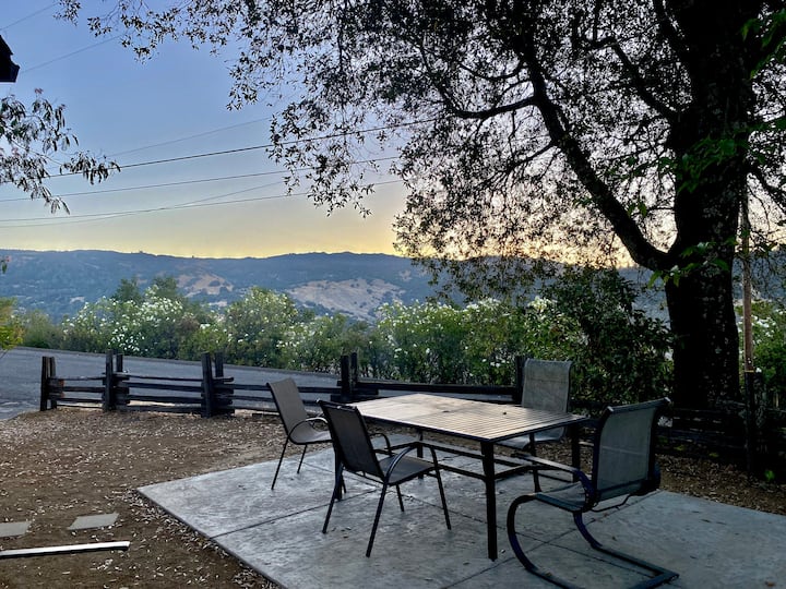 Vista View Retreat - Cloverdale, CA