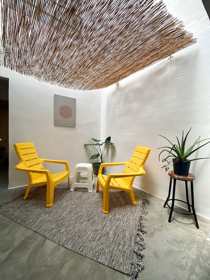 Art Gallery Studio In Best Envigado Location! - Envigado