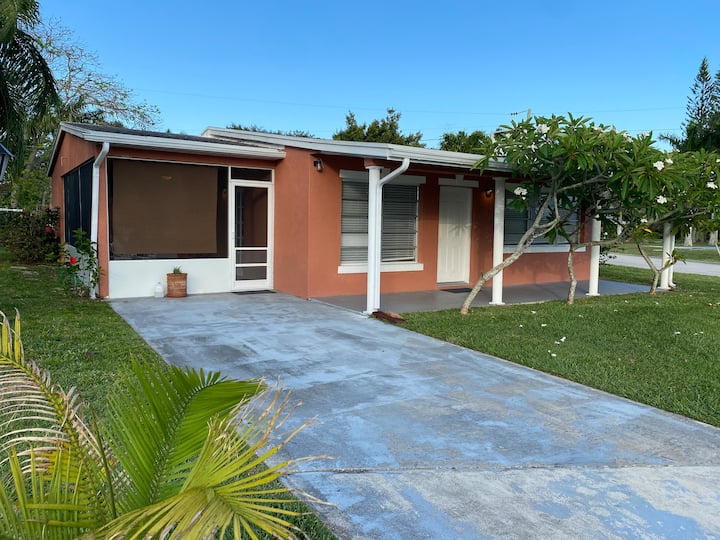 Vintage Vero Bungalo Ii - Vero Beach, FL