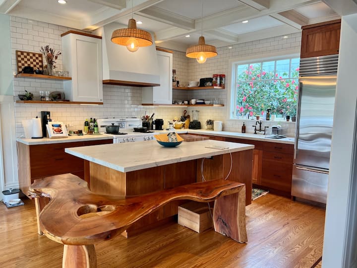 Beautiful North Oakland Home, With Cat (Read More) - Oakland, CA