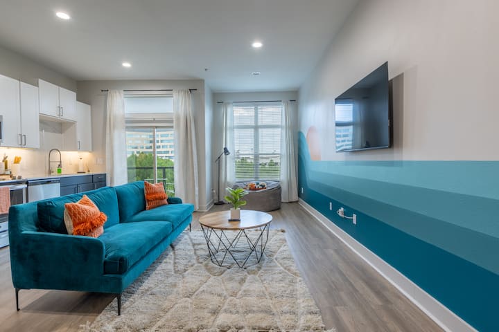 Teal Horizon | City View+king Bed+gym+free Parking - Lochwood - Dallas