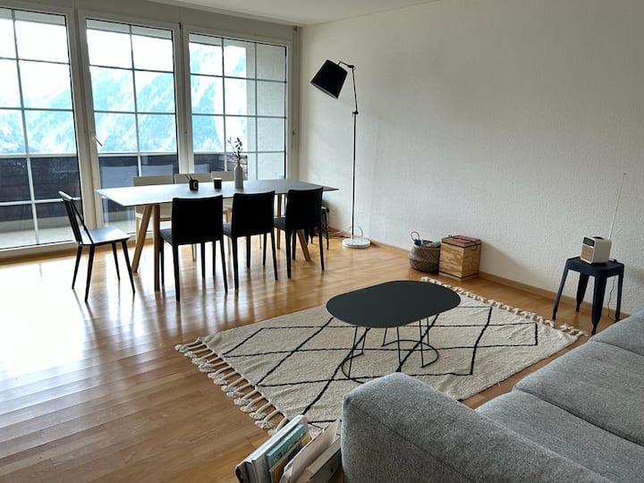 A Lovely Two Bedrooms Flat - Elm