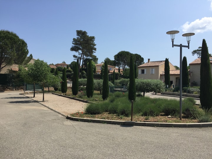 Les Lauriers - Nans-les-Pins