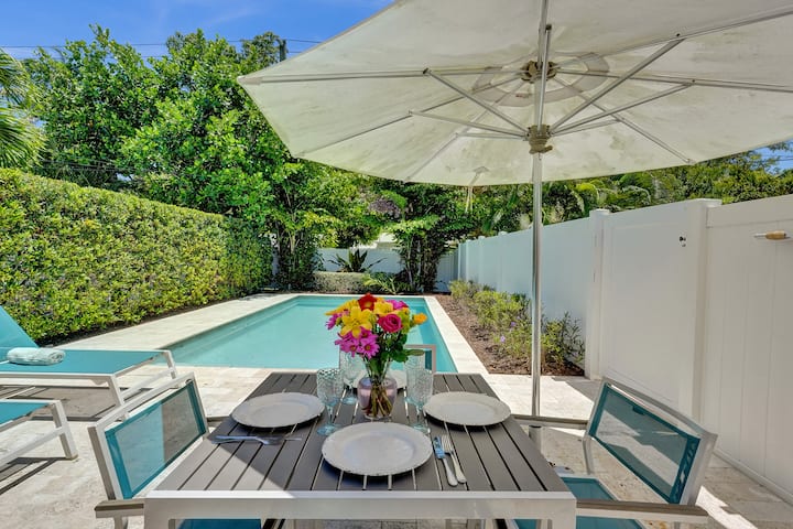 Tranquil Getaway W/ Private Pool & Outdoor Dining - Fort Lauderdale