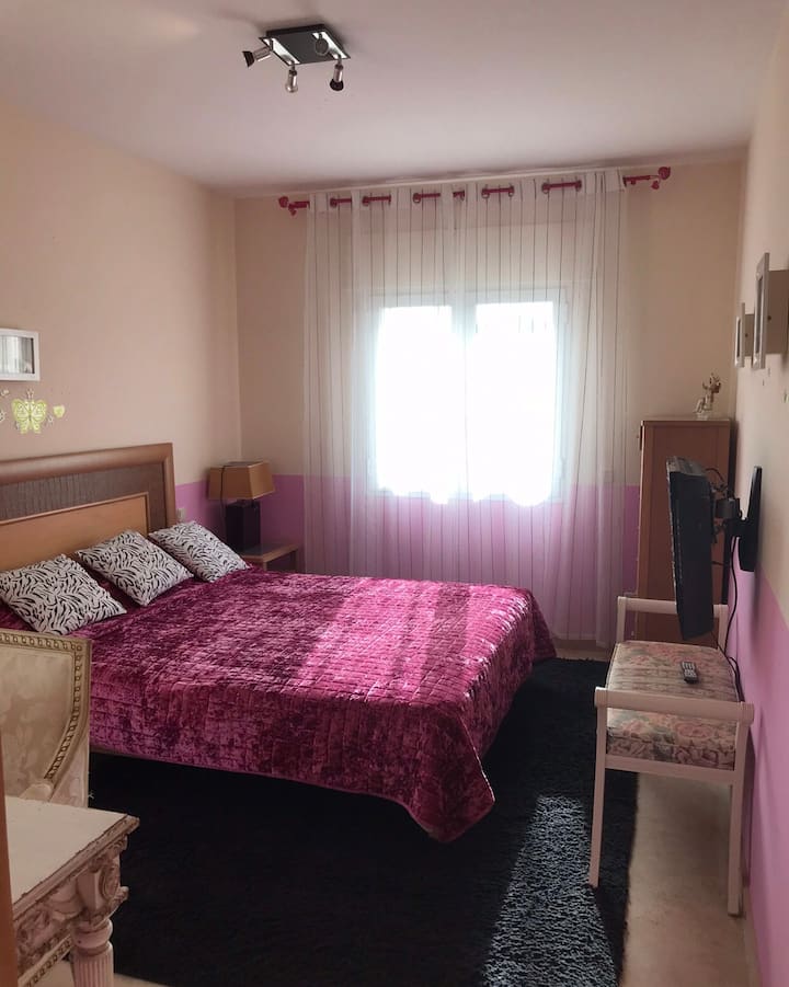 Coast View Hotel - Marbella