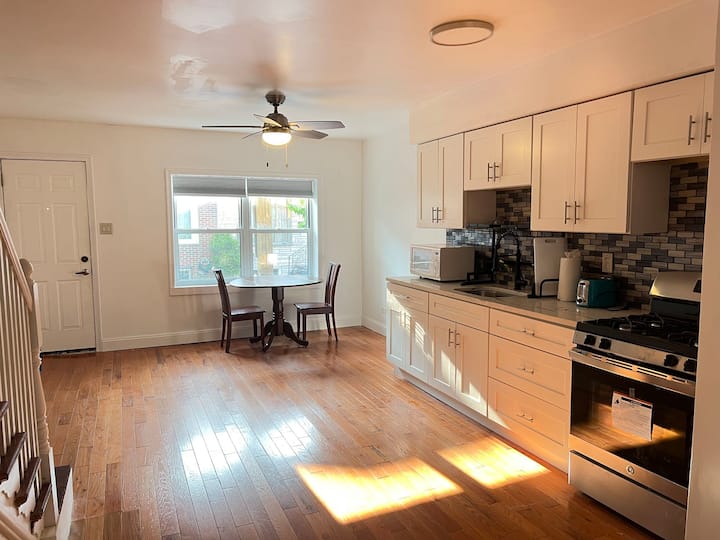 K2 Small Room Close To Subway And Sport Stadium - Camden, NJ