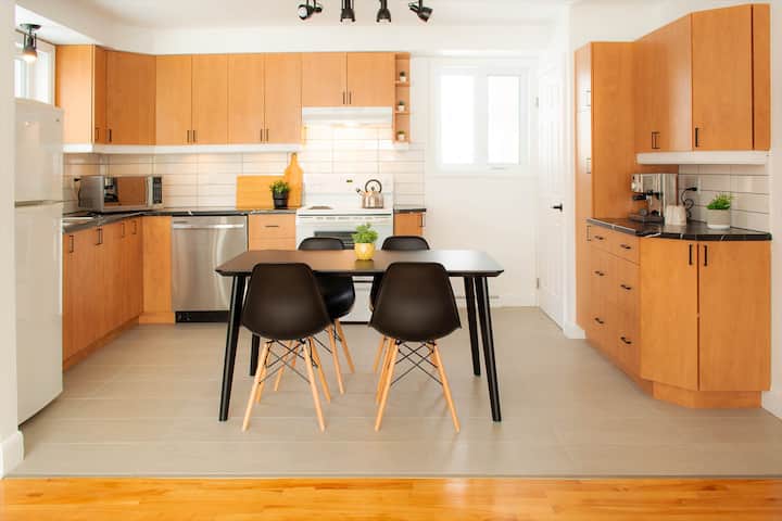 Maison Entière Meublée à Québec. - Moyen Terme - Québec