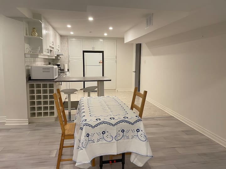 The Perfect Stay Cation For You! - Mississauga
