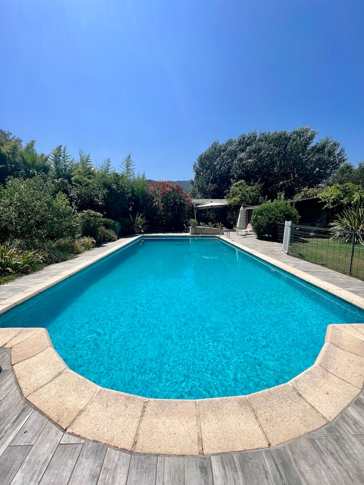 Domaine Du Lac De La Vallée Gîte "Les Iris" - La Roquette-sur-Siagne