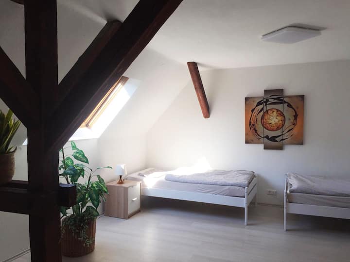 22c Große Wohnung 4 Schlafzimmer - Weinstadt