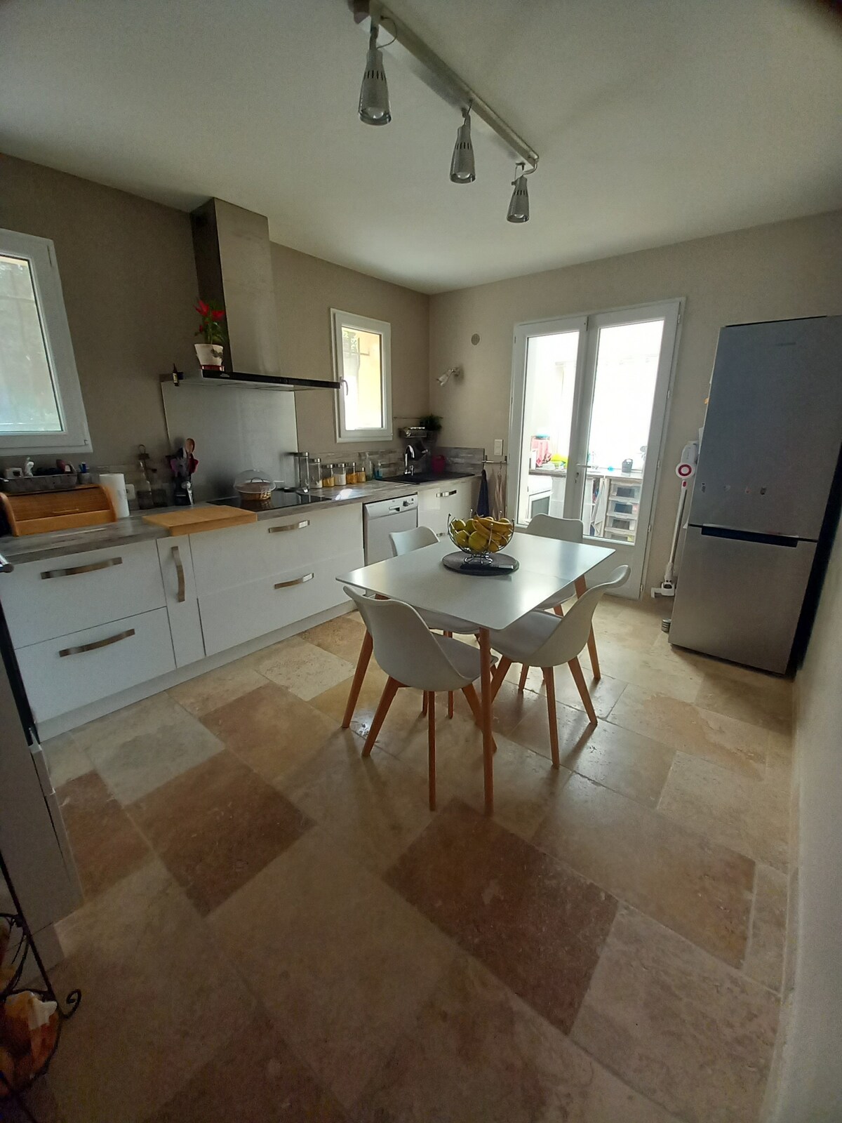 Villa de una sola planta, piscina fuera de suelo - Casas en alquiler en ...