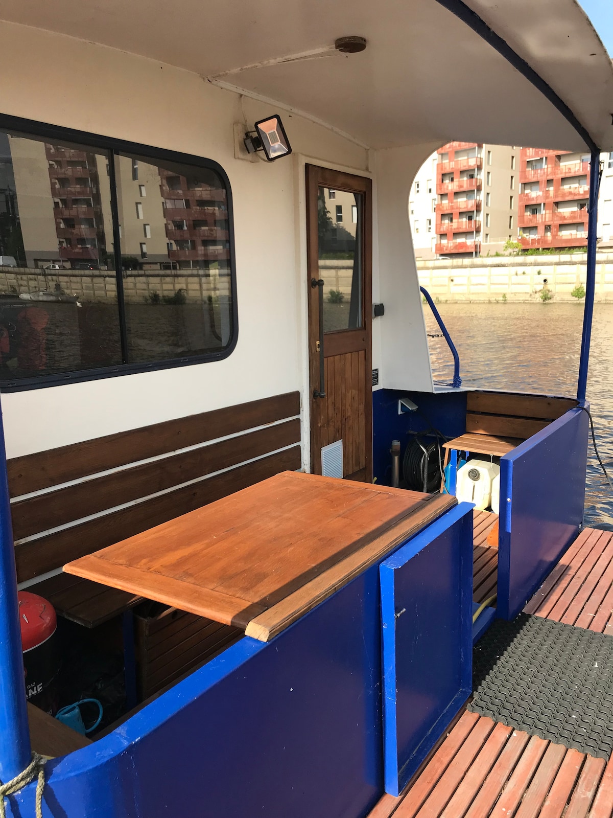 Welcome aboard ! - Houseboats for Rent in Le Mans, Pays de la Loire ...