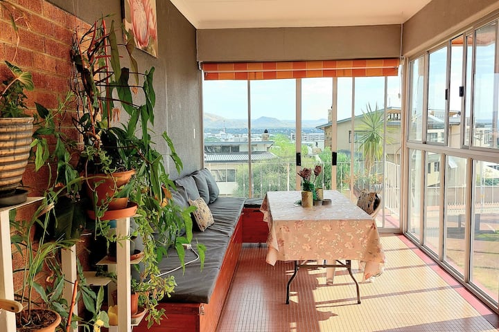 Sapphire B @54 Self Catering Unit - Windhoek