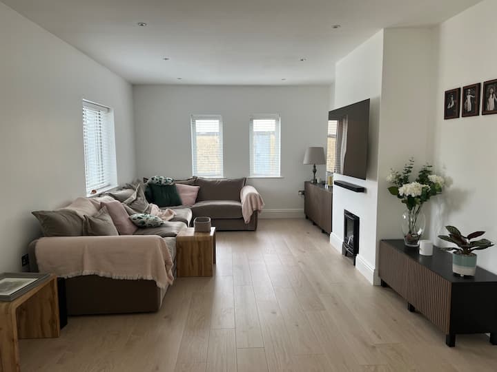Luxurious Bungalow In Kildare - Kildare