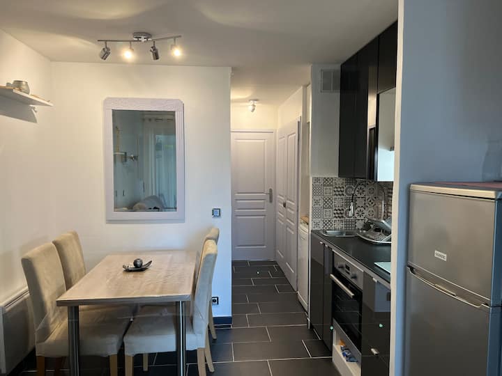 Promo 2025 : Appt T2 Rénové Et Climatisé, 4 Pers - Grimaud