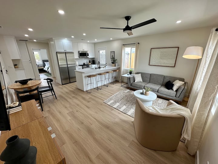 Luxury 2 Bedroom Home With Bbq - San Diego, CA
