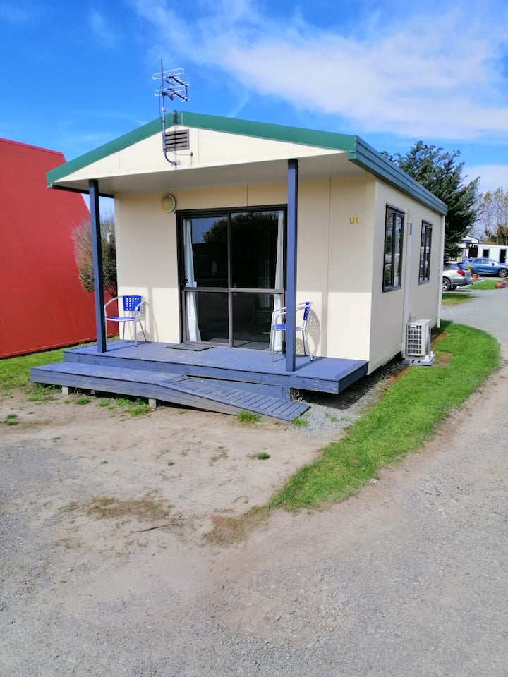 Studio Unit - Ashley