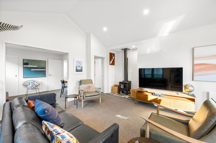 Wanaka House,34 Glen Dene Cr,luxury Fit Out, Views - Wanaka