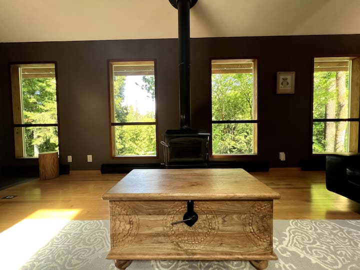 Mood In Wood With Private Serenity In The City - Eugene, OR