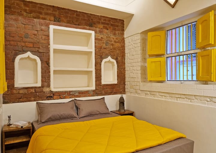 Ith • Old-city Vintage Room In Varanasi - Varanasi