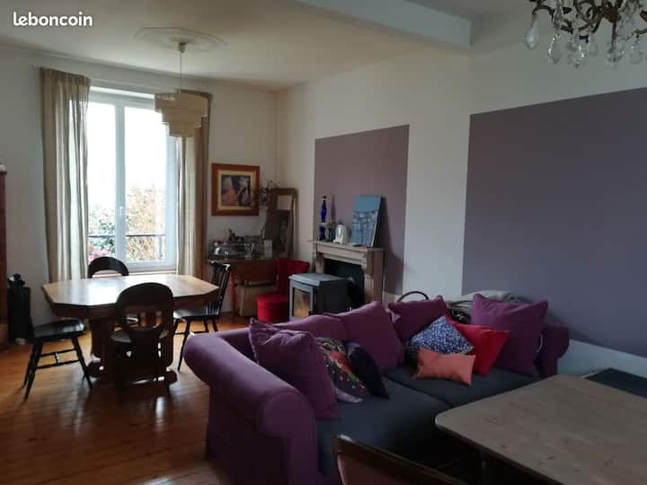 Jolie Maison De Ville Rétro - Brest