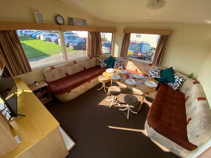 Cluckworthstaycation Bromley - Walton-on-the-Naze