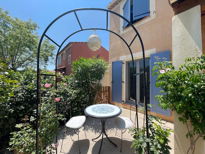 Maison Dans Un Domaine - Valbonne