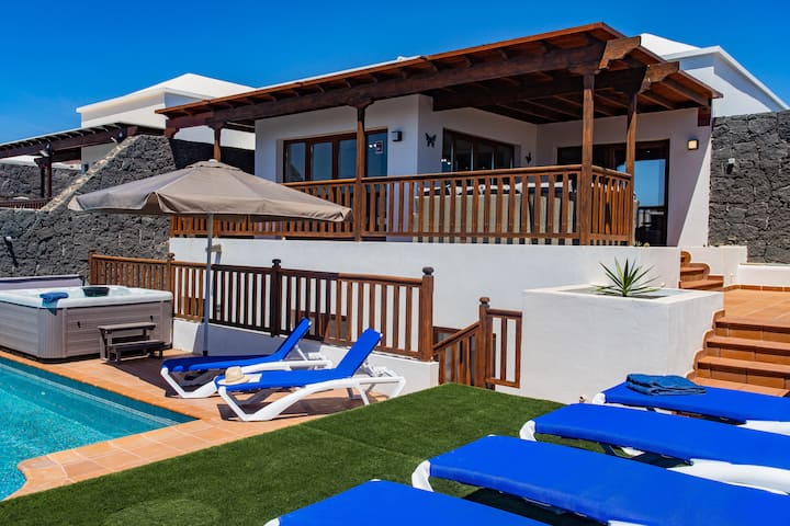Casa Papillon 4 Bed Private Pool - Playa Blanca