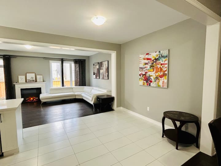 Private Room In Brampton -Room 3 - Brampton