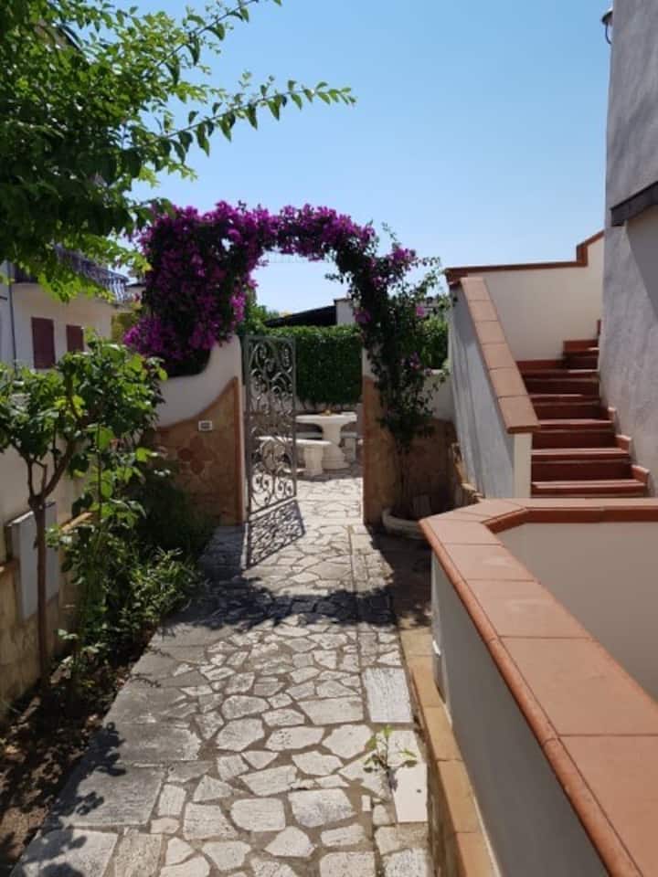 Splendida Villa A 500mt Dal Mare - San Felice Circeo