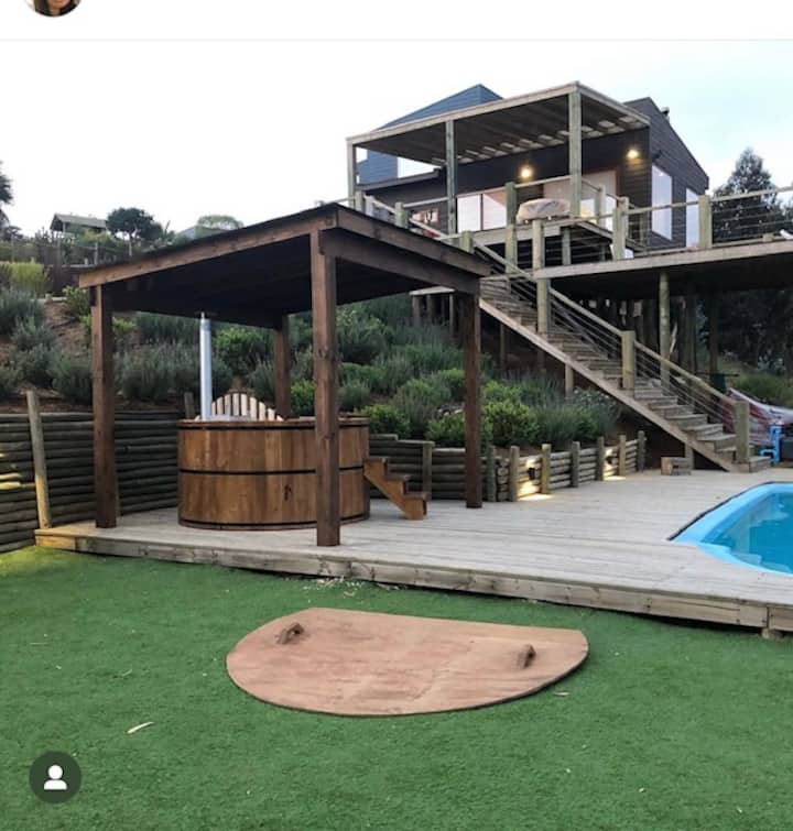 Casa En Bosque Con Vista Al Mar. - El Quisco