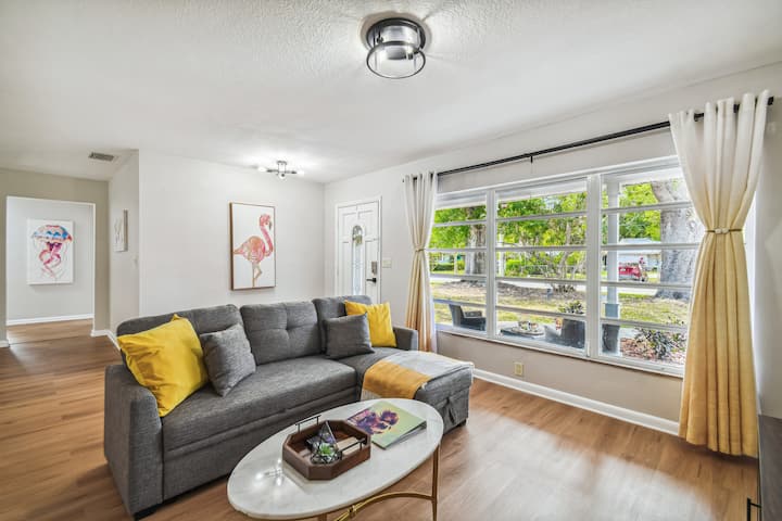 Heated Pool! Paradise In Midtown Tampa 3b2b - Tampa, FL