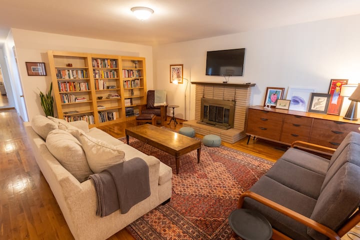 Entire 3 Bedroom House In Marina Str25-000018 - Marina, CA