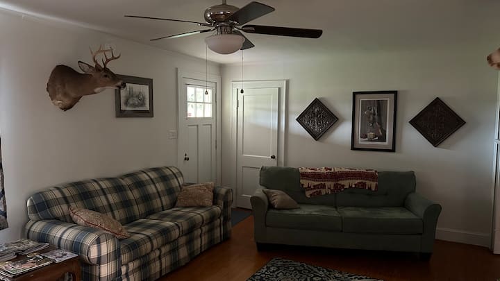 The Huntsman Lodge - Conway, NC