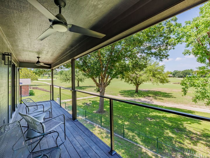 Luxury Home On Golf Course - Salado, TX