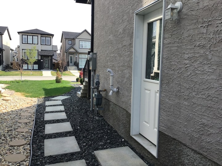 A New Cozy Basement Suite In Winnipeg - Winnipeg