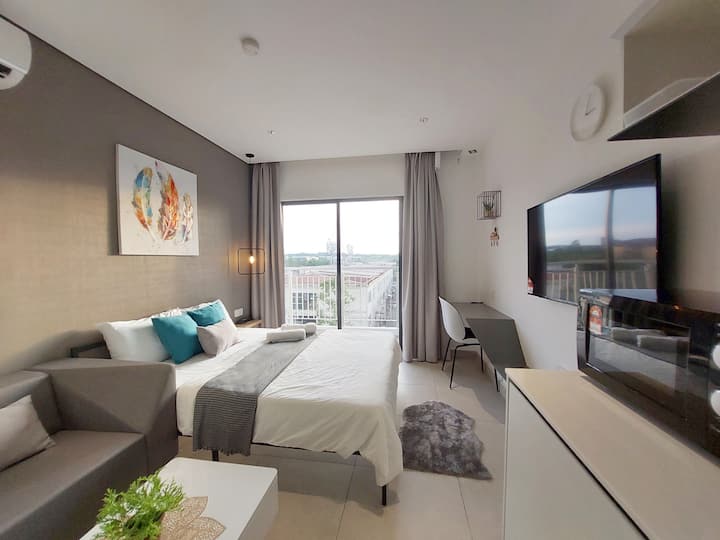 A Cosy Studio Room In Subang_7min Drive To Airport - Shah Alam