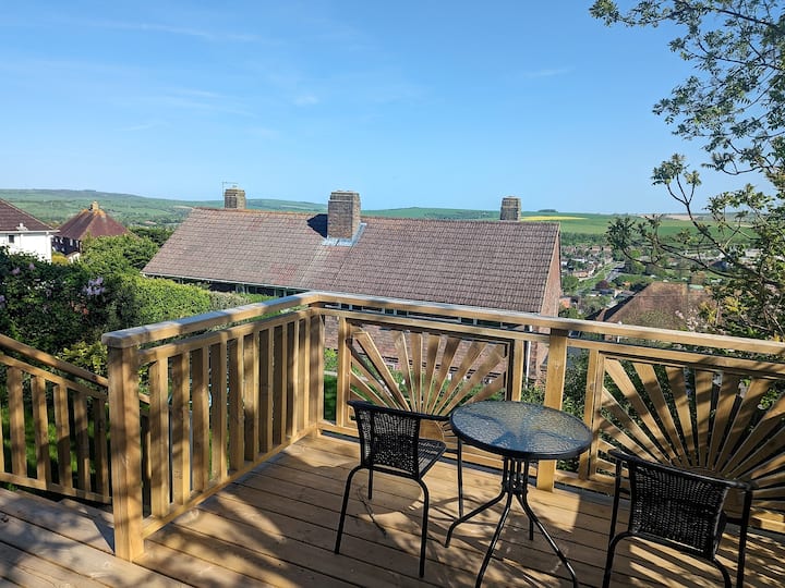 3-bed Home With Stunning Views Over The Downs - Brighton