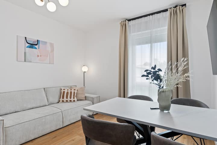 Anytime: Superior 2 Apartment In Friedrichshafen - Lac de Constance