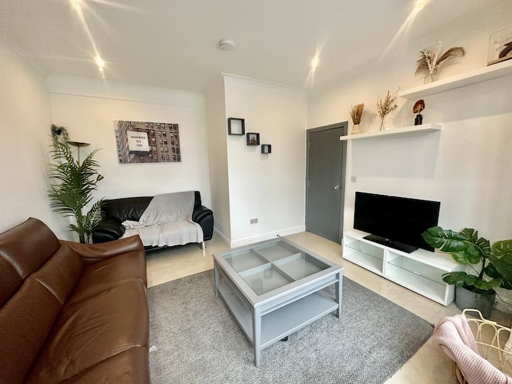 5 Bedroom House Se6 - Bromley