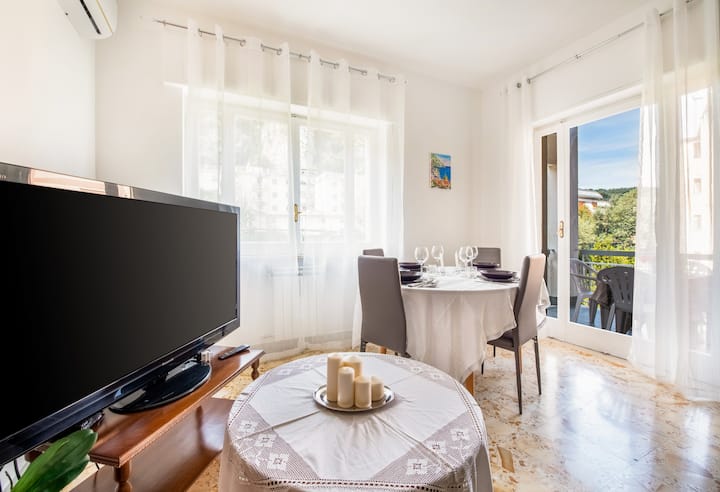 Spacious Holiday Home, With 3 Terrace In Sorrento - Sorrento