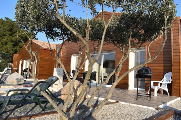 Chalet 2 Chambre Avec Jacuzzi - Pézenas