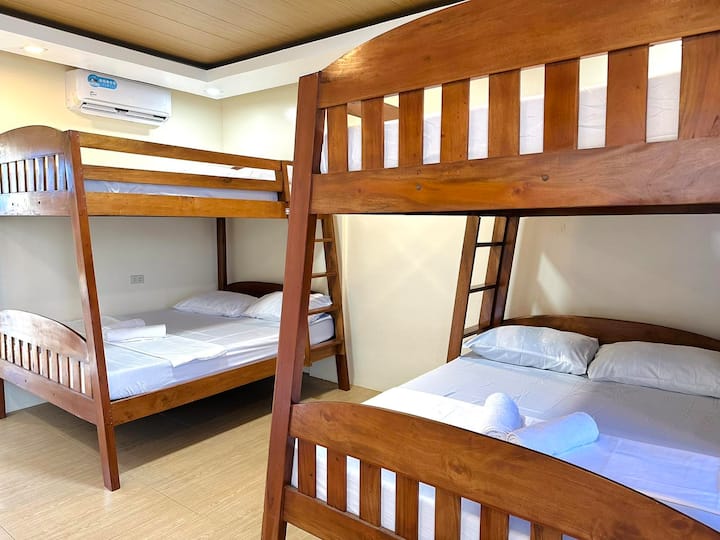 Private Villa In Lian, Batangas - Lian