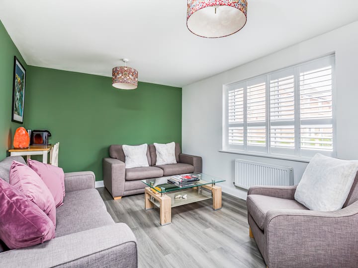Stylish Modern Home Near Goodwood | Pass The Keys - Bognor Regis