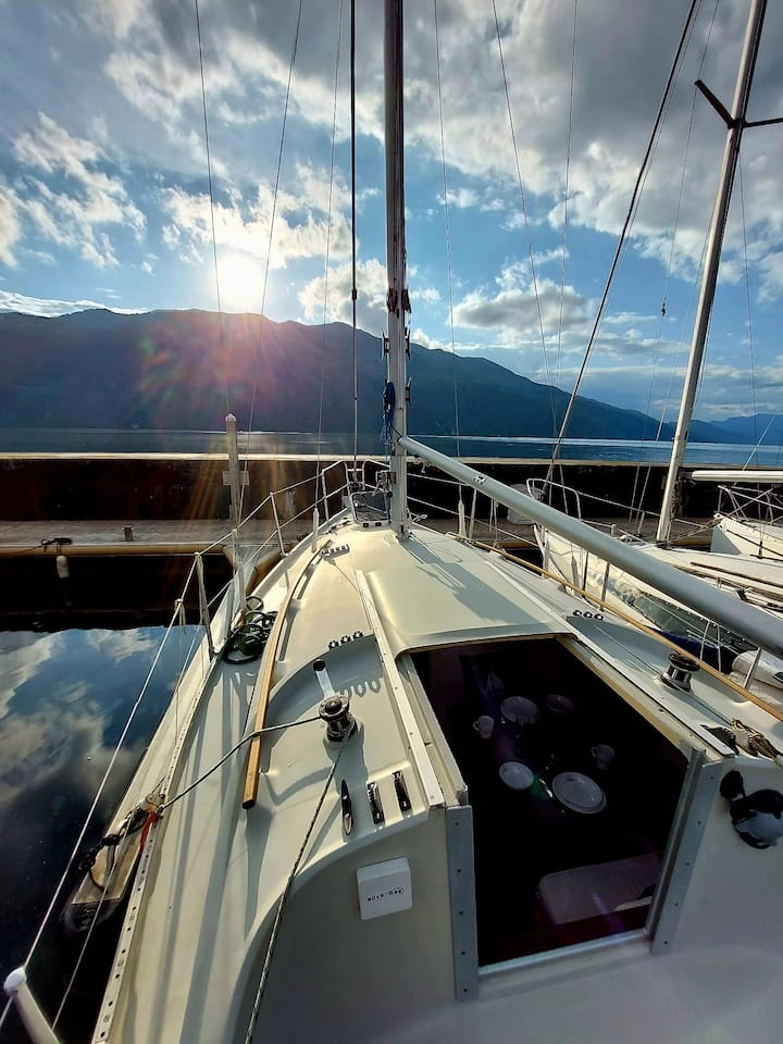 Voilier Sunbeam Yachts 27.5 à Quai Au Grand Port - Aix-les-Bains