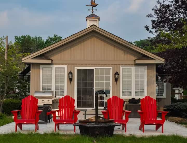 Wolfe Island Lake House - Amherstburg