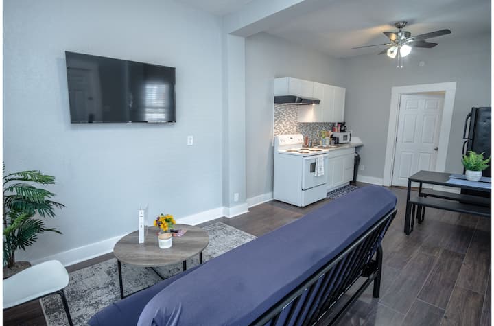 Step Into Warmth And Comfort 1br Near Dt Riverwalk - San Antonio