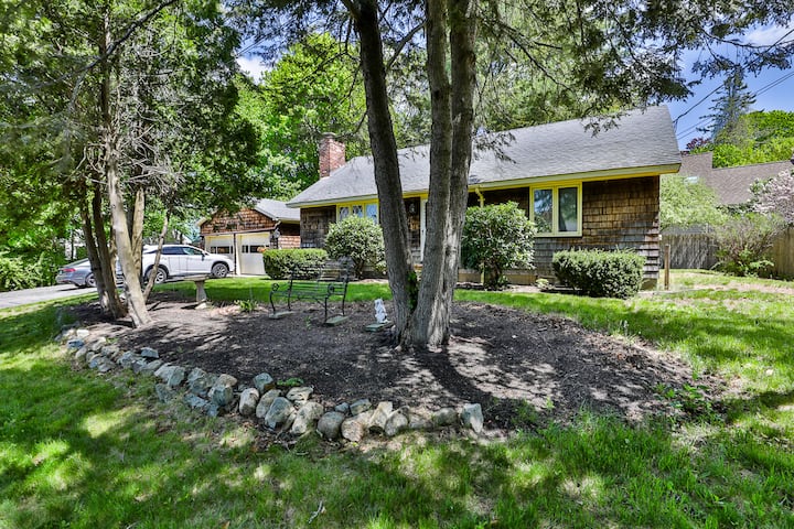 Stones Throw From Perkins Cove - Ogunquit, ME